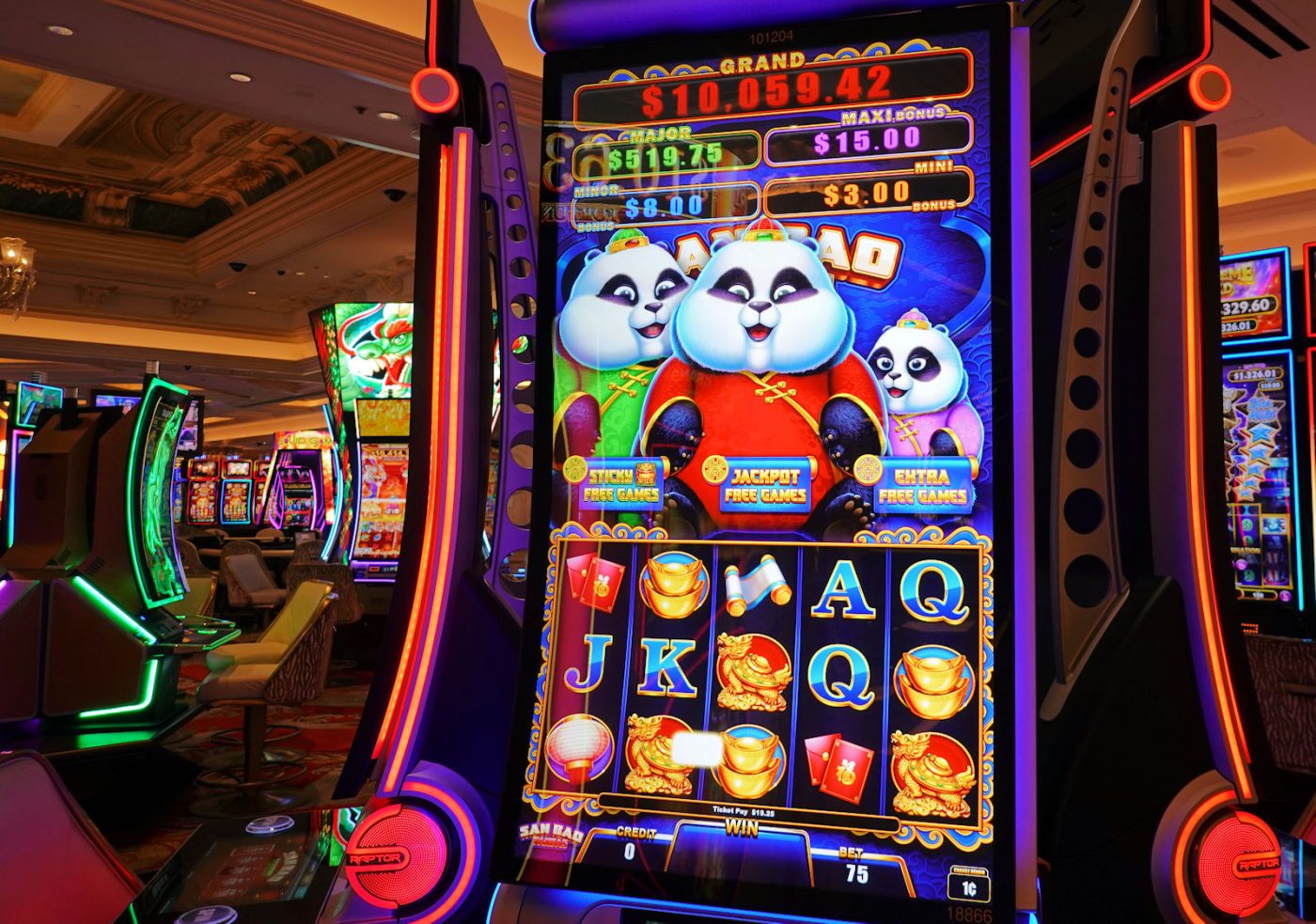 24092_Ainsworth_San Fa Pandas Raptor | ラスベガス大全 - 世界最大級のラスベガス観光情報サイト